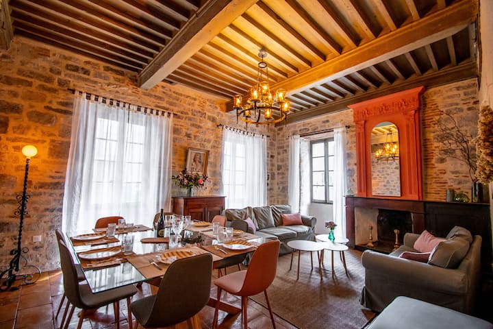 Nouveau - Gîte Les 3 Fleurs Au Centre Historique - Saint-Antonin-Noble-Val