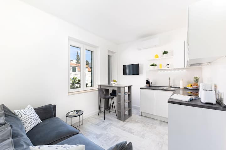 Lions Suites- Superior One Bedroom Suite - Split