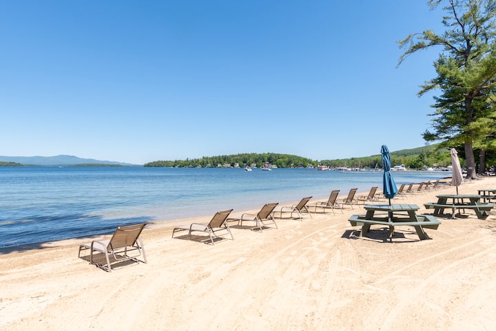 Winnipesaukee Beach Front. Next To Nh Pavilion. - Gilford, NH