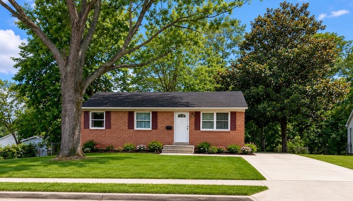Fully Furnished Four Bedroom Home - Dumfries, VA