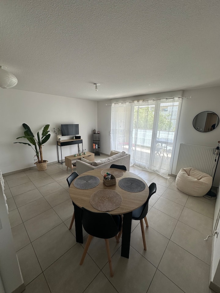 T2 Avec Balcon & Parking | 12 Min Du Centre - Castelnau-le-Lez