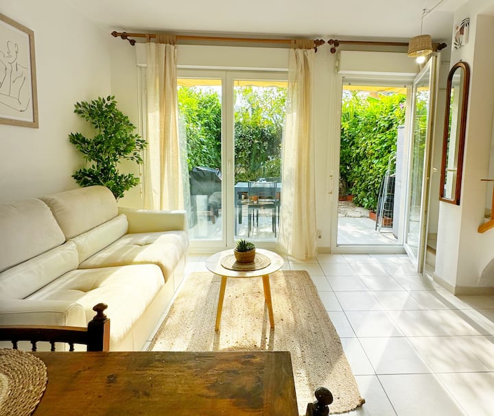 Rooftop Villa • Bord De Mer • Parking Privé - Cagnes-sur-Mer