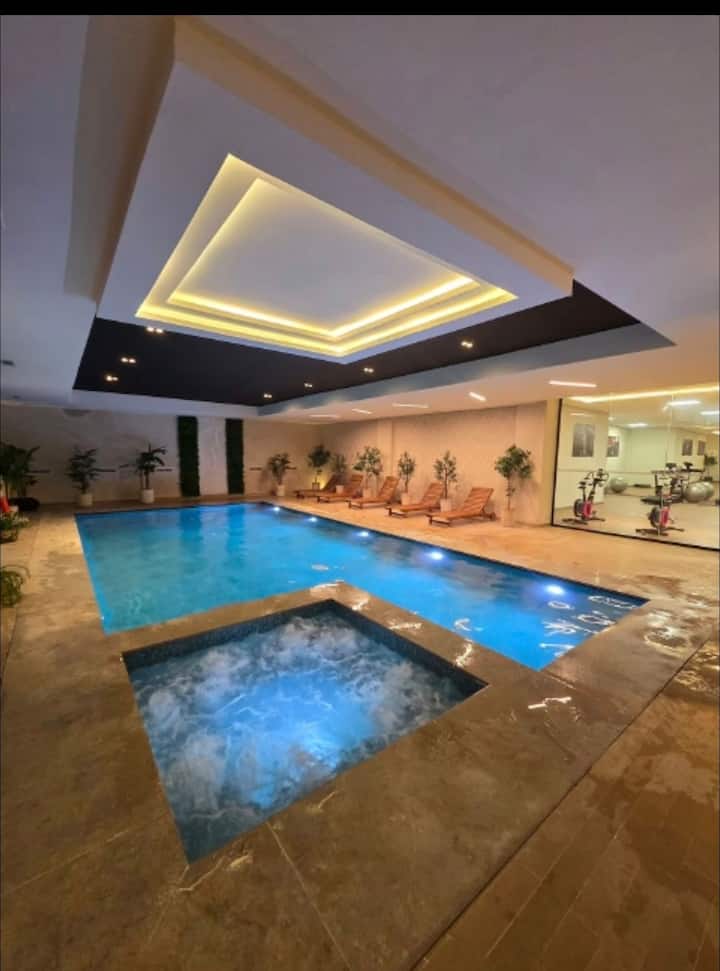 Appartement Avec Terrasse, Piscines, Jacuzzi & Gym - Marrakesh