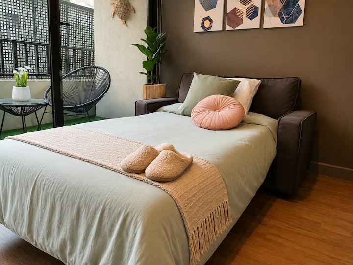 Santiago Family Stay | P. Almagro Metro Station - Santiago