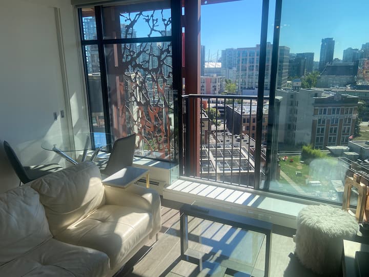 Executive Downtown Condo - 10 Min Walk To Fifa - 