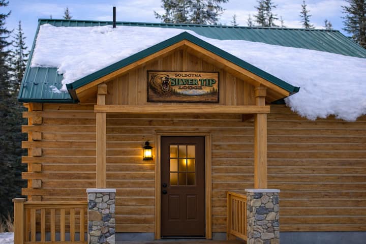 Soldotna Silver Tip Lodge Near World-class Fishing - Soldotna, AK