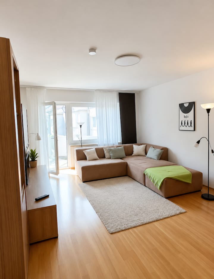 Modern 2-room Apartment With Balcony I U6 Westpark - Munich