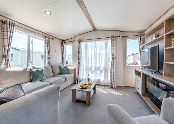 Gold 2 Bedroom Caravan, Sleeps 6 P - 와이트 섬
