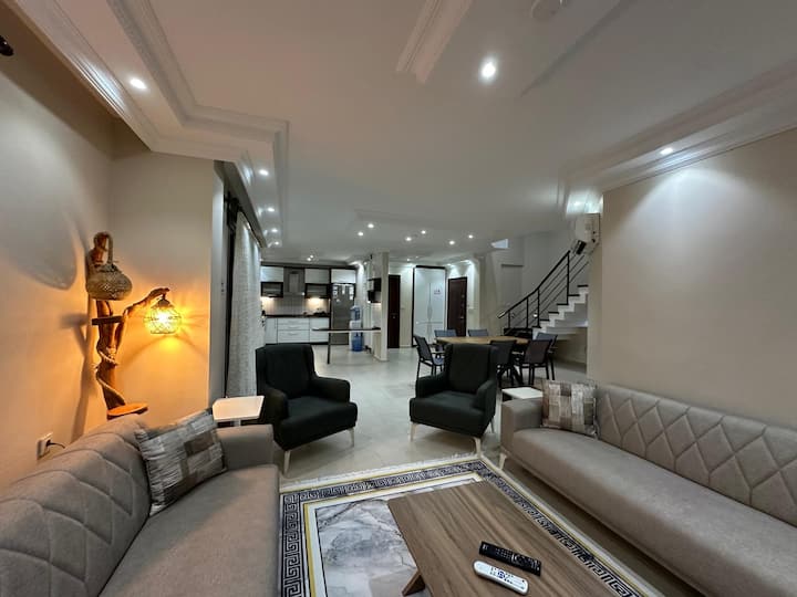 10 Kişilik Lüks Villa-özel Havuz & Korunaklı Bahçe - Alaçatı