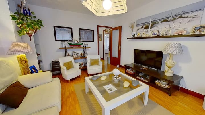 Piso Ideal (Tercer Piso Sin Ascensor) - Laredo