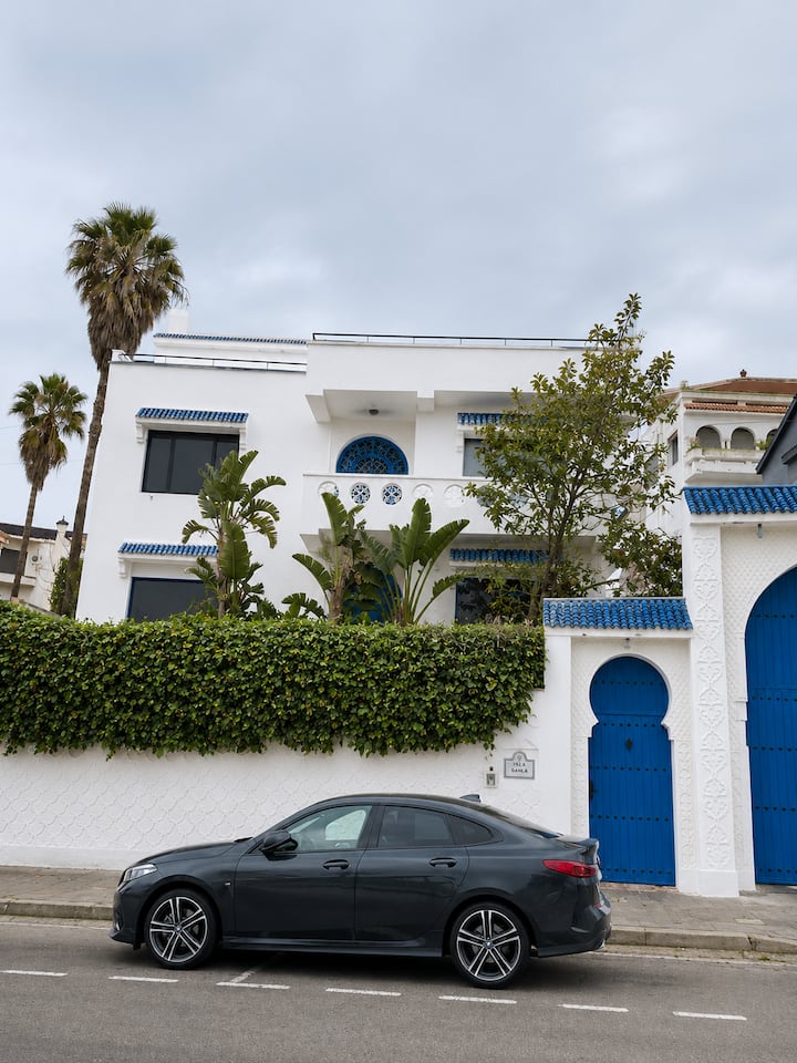 Magnifique Villa Front De Mer Au Centre De Tanger - Tangier