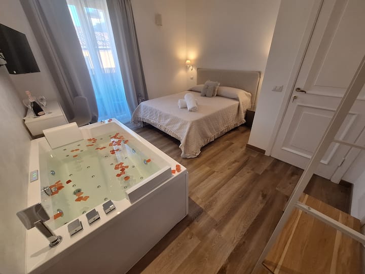 Suite Romantica Con Vasca Idromassaggio Olbia - Olbia
