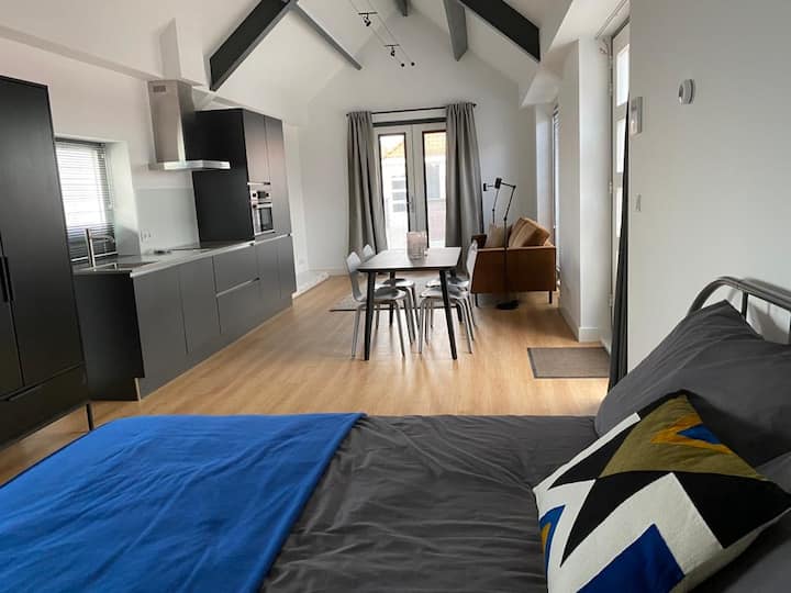 Luxe Studio In Het Centrum Met Dakterras (Gedeeld) - Spijkenisse