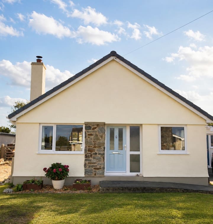 Hafan Y Fali - Anglesey Holiday Cottage - 3 Bed - Trearddur Bay