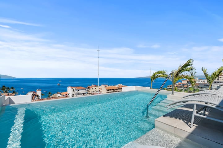 Rooftop Pool Spacious Condo Romantic Zone - Mexico