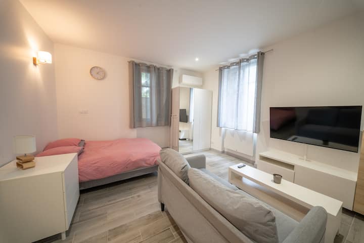 Studio Moderne A 5 Min De La Gare De Vénissieux - Vénissieux