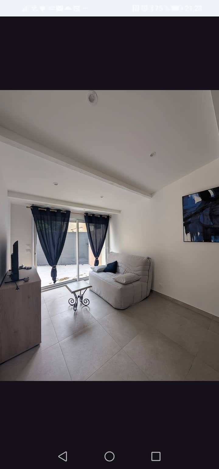 Studio Indépendant Aux Portes De La Côte Bleue - Châteauneuf-les-Martigues