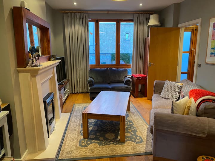 Cosy Family Home Near The Dublin Mountains - Bray