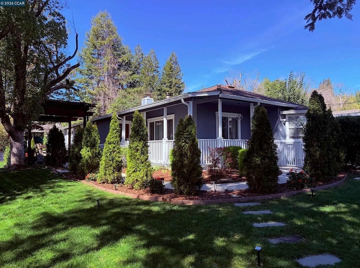 Lovely Danville House With Breathtaking Garden - 丹維爾