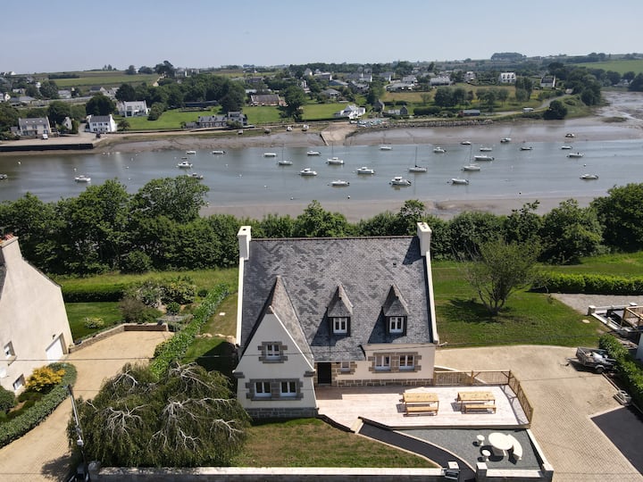 Castel Ar Vugale - Maison De Famille Avec Vue Mer - Santec
