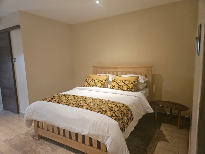 Private, Spacious Home Ideal For Groups/families. - Kampala