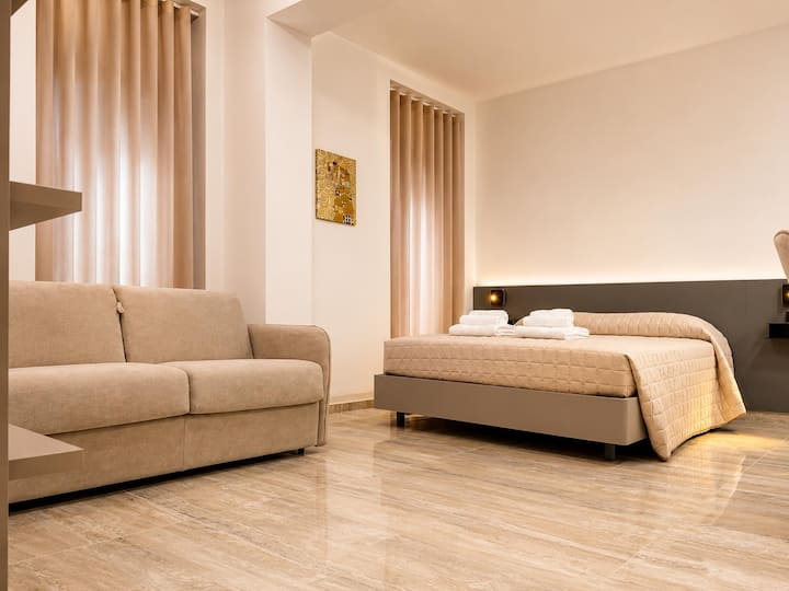 Valentina Rooms, Camera 3- Eleganza E Confort - San Teodoro, Sicily