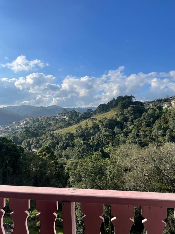 Chalé Verde: Casa Com Lareira Para Até 4 Hóspedes - Campos do Jordão