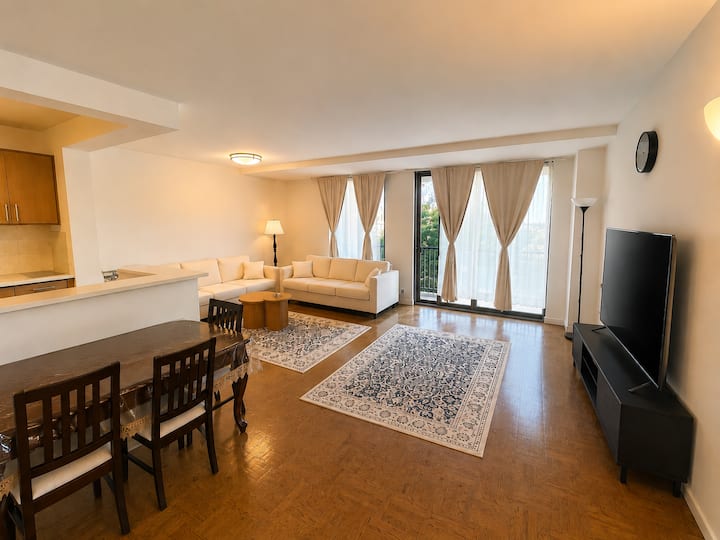 Modern & Spacious Apartment  Long-term Stays Only - Alexandria, VA