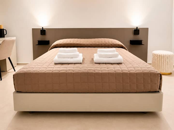 Valentina Rooms, Camera 4- Eleganza E Confort - San Teodoro, Sicily