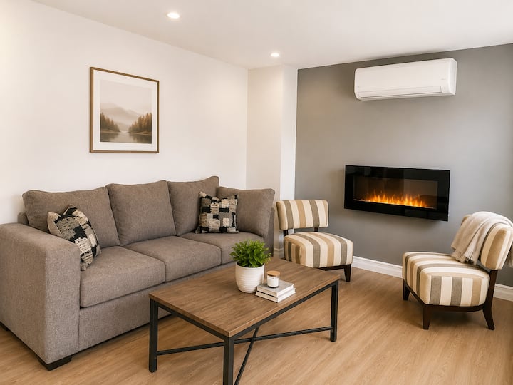 Bright Furnished 2br Suite | 28+ Day Stays - Charlottetown