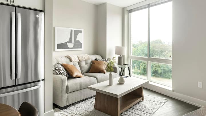 Landing | Incredible 1bd In Caraleigh - Raleigh, NC
