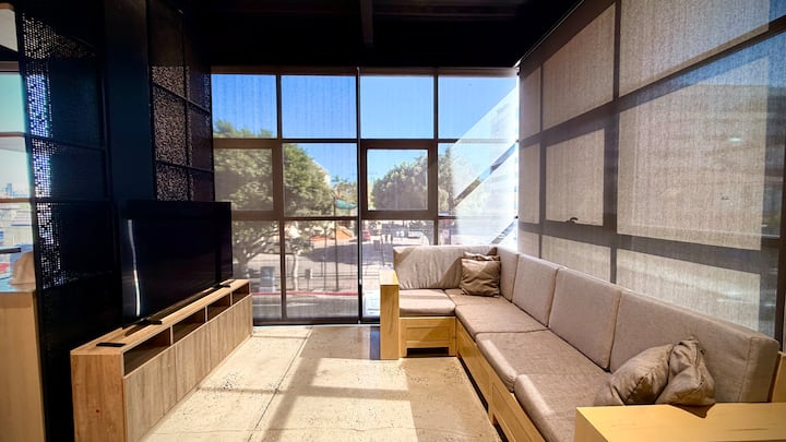 Amplio Loft En Av. Revolución Doble Altura + Pool - Tijuana