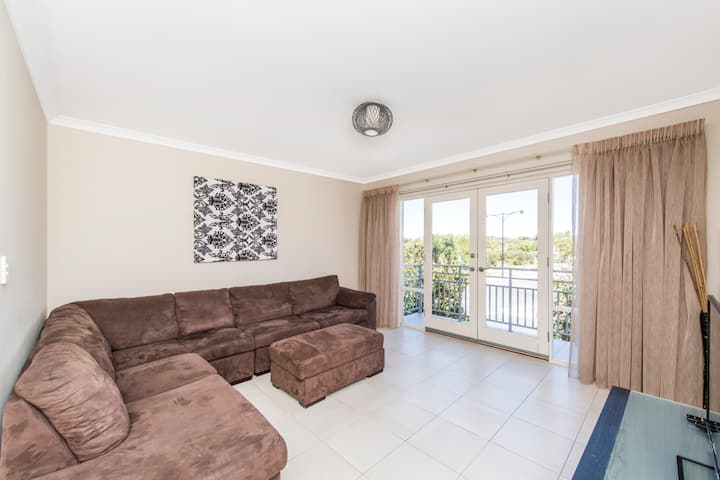 Serenity Townhouse - Mandurah - Mandurah