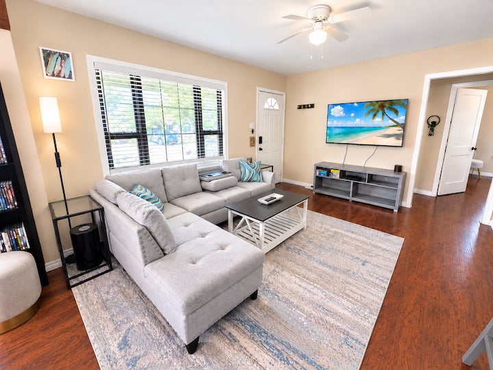 Cozy 3br Retreat Near Pearl, Downtown & Frost Bank - Alamo Heights, TX