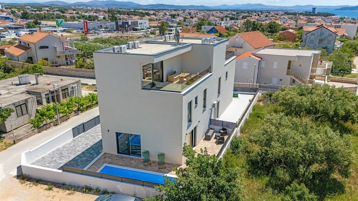 Villa Jurić - Three Bedroom/outdoor Swimming Pool - Croatia