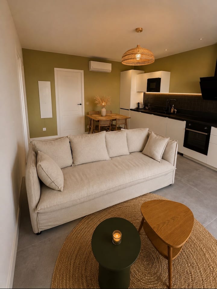 Appartement Chaleureux Avec Vue Sur Les Montagnes - Figari