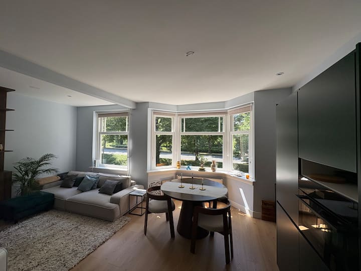 Ruim En Luxe Appartement In Gezellig Rivierenbuurt - Amsterdam