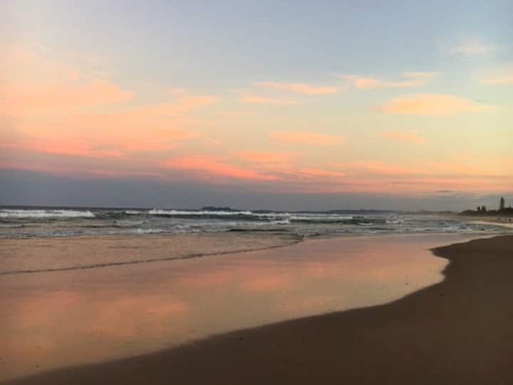 Amaroo- Come And Relax - South Golden Beach