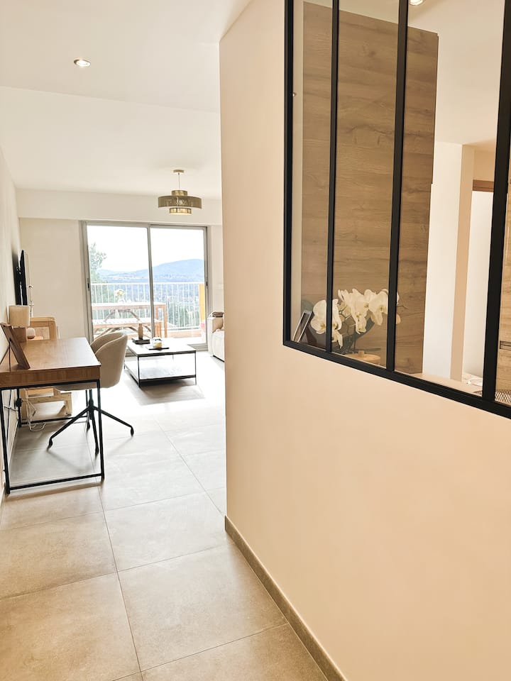 Bel Appartement 3 Pièces Avec Terrasse - Grasse