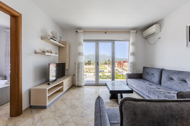 Orikum Beachside Retreat | Apartment 13 By Pikhost - Albania