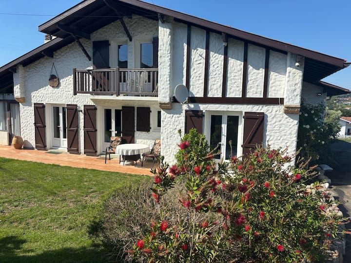 Villa Azkanean: Authentique Maison Basque - Guéthary