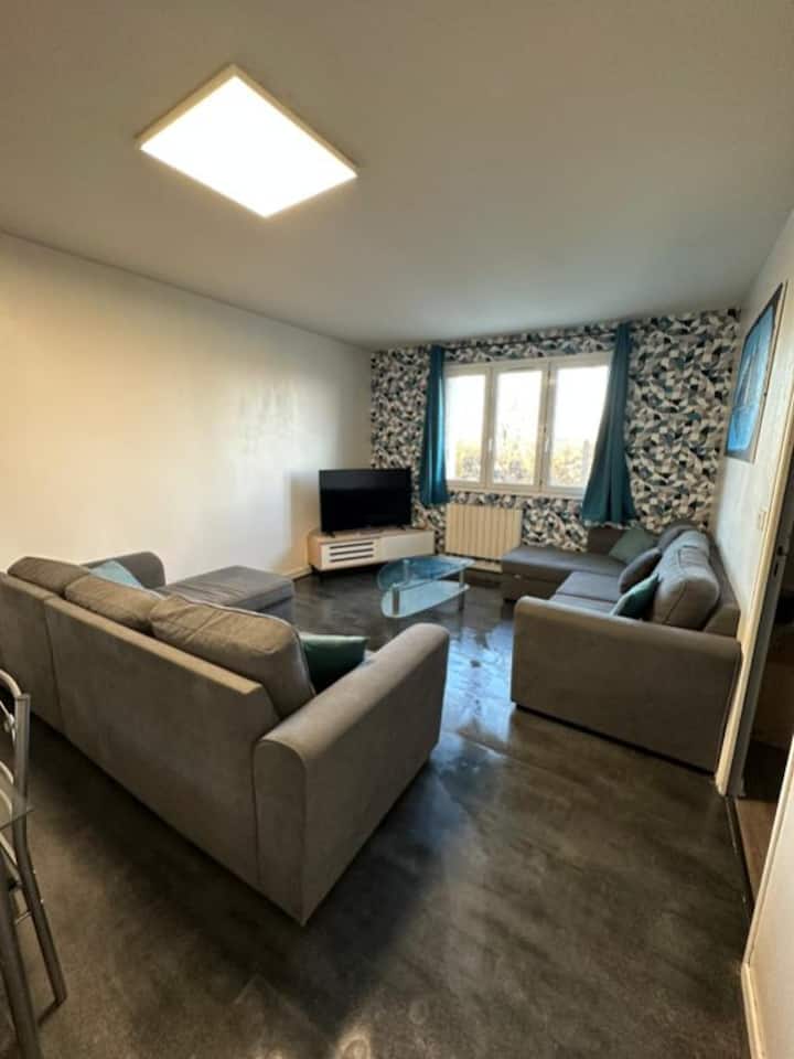 Location T2 Proche Du Futuroscope, 8 Personnes - Poitiers