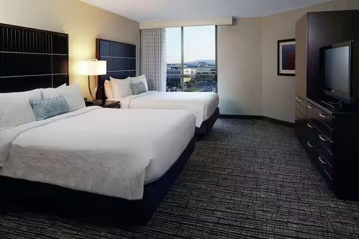 Embassy Suites By Hilton Lax North 2 Queen Suite - Los Angeles, CA