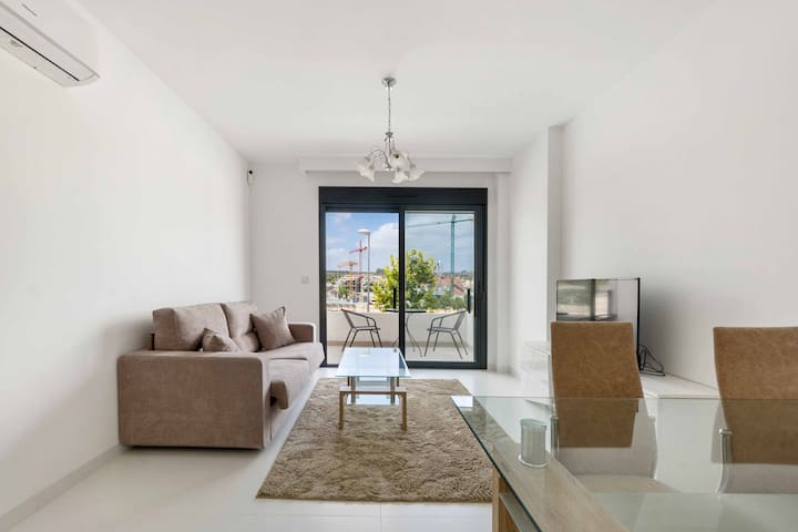 Bright Apartment With Two Bedrooms - San Miguel de Salinas