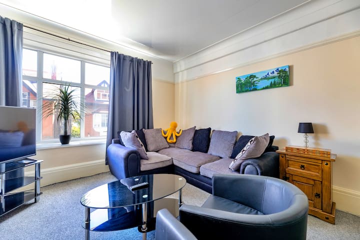 Finest Retreats | Seabreeze, Rhos On Sea - Rhos-on-Sea