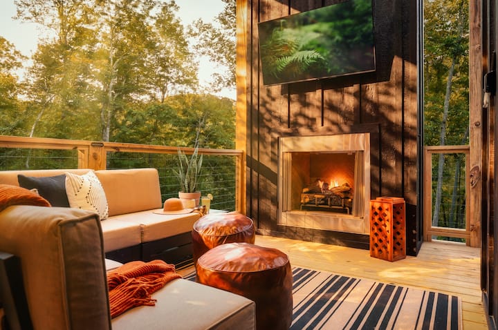 New! Lux | Spa Shower | Sauna | 4 Fireplaces - Wears Valley, TN