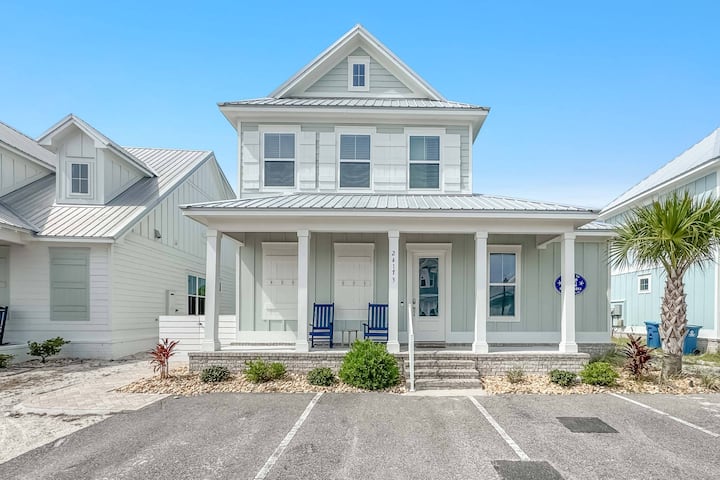 Sandy Cheeks | Pet-friendly + Pool - Orange Beach, AL