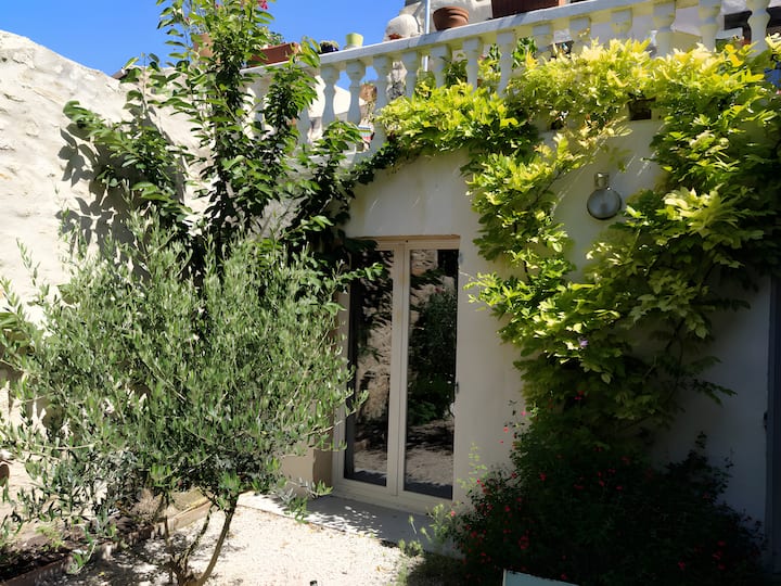 Charmant Gîte De Village - Pézenas