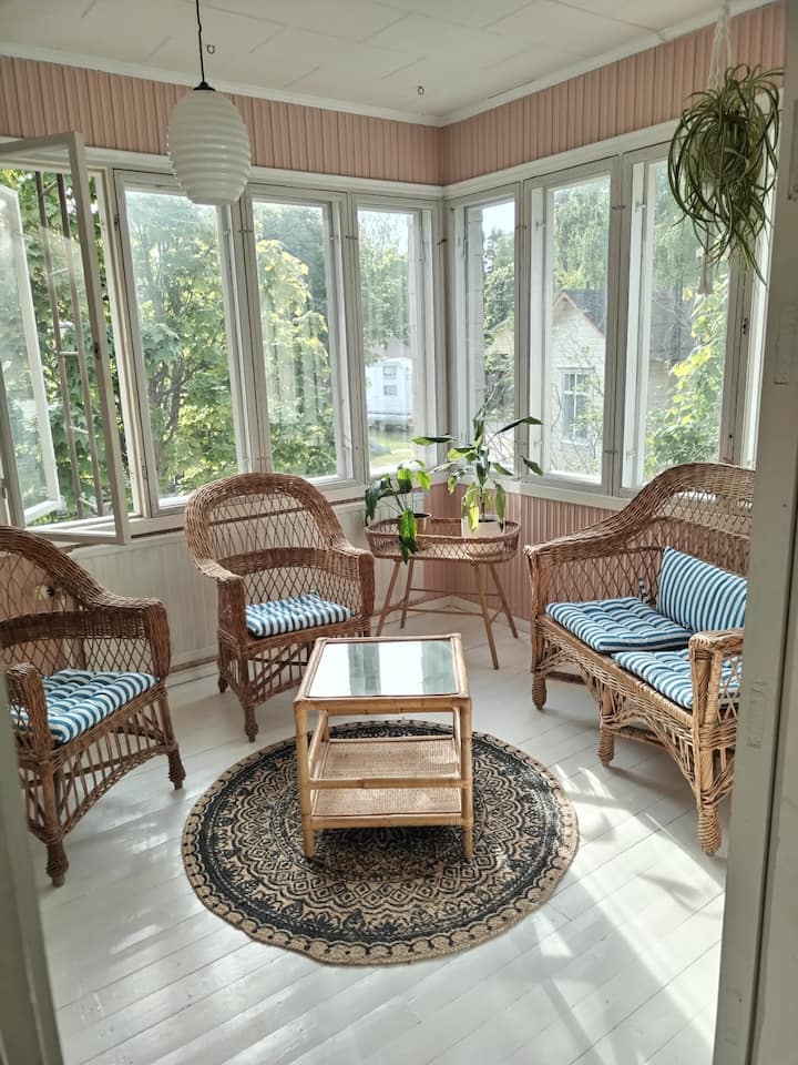 Villa Erik, Huvila Hangossa - Hanko