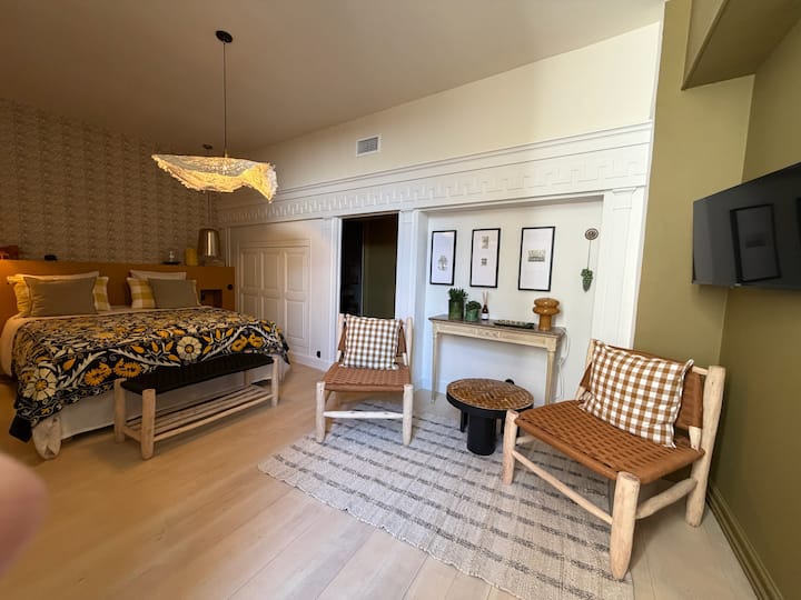 Chambre B&b En Plein Coeur De Chinon (Calme) - Chinon